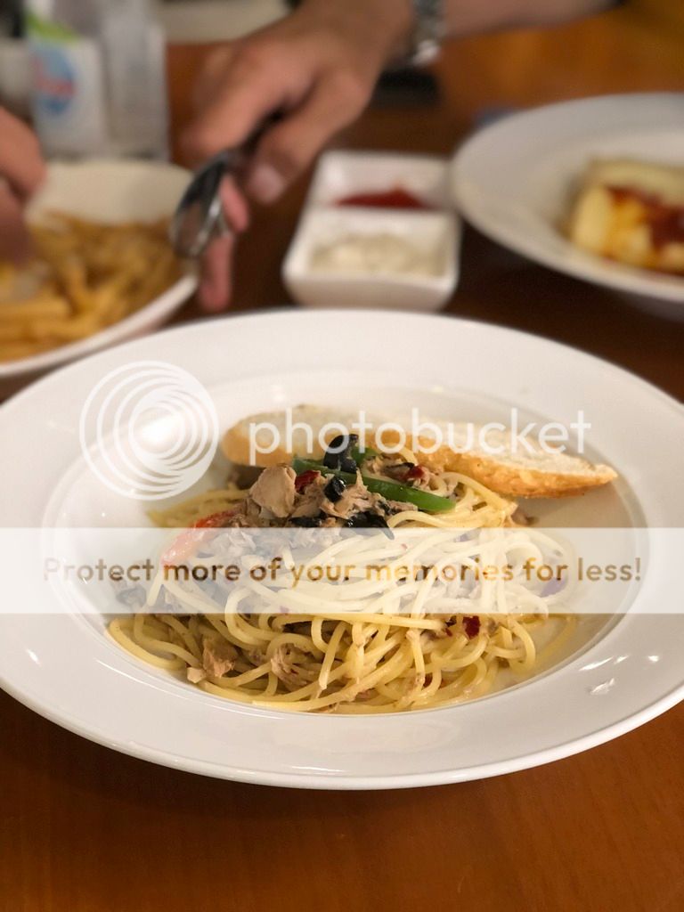 Bad Restaurant Review (Part 2) – FubuPhebee